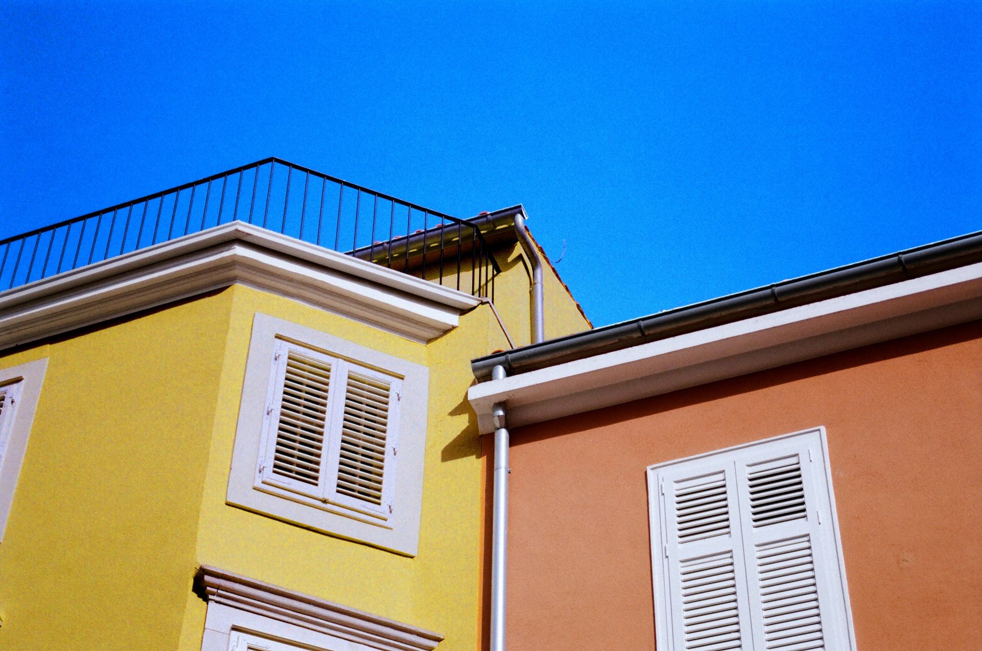 How to Repair a Broken Shutter | British Style Society